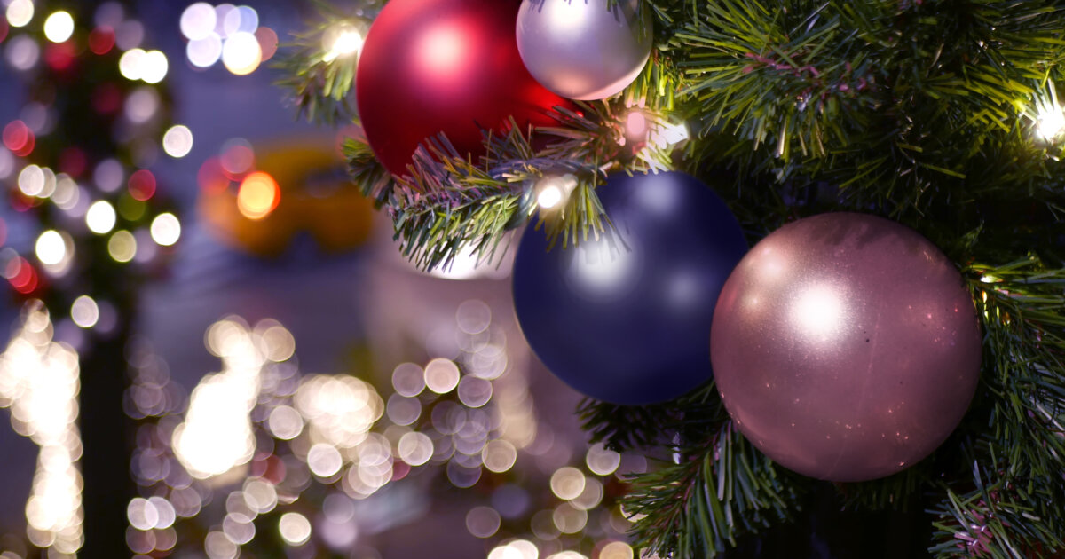 Christmas delivery dates for Saffron Hall gifts - Saffron Hall